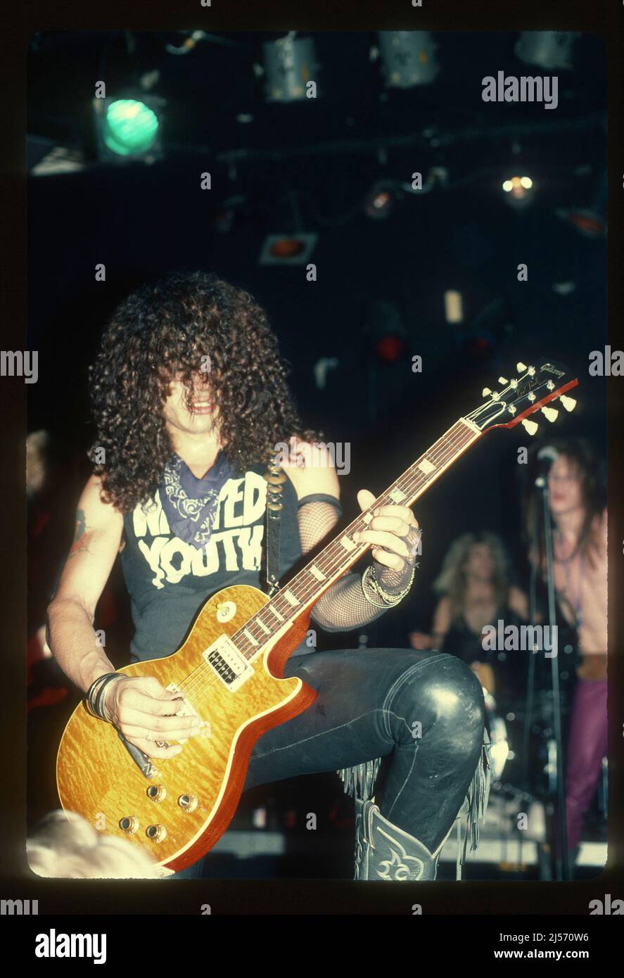 Guns and roses 1987 hi-res stock photography and images - Alamy