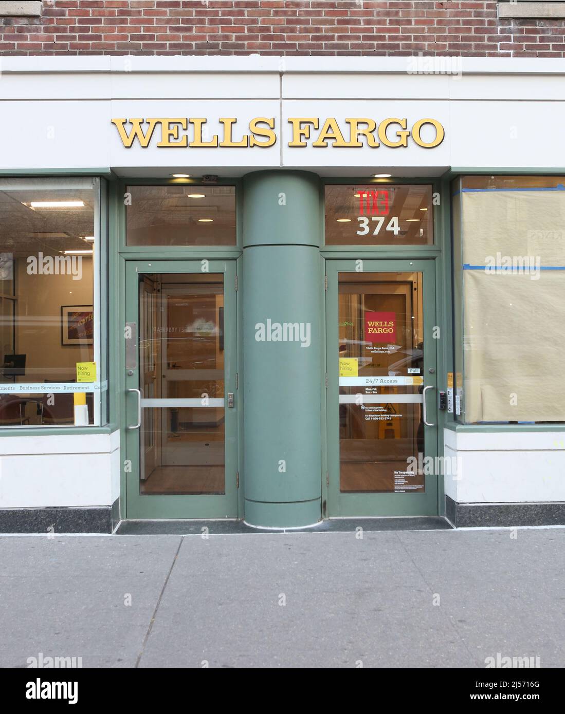 Brad wells hi-res stock photography and images - Alamy