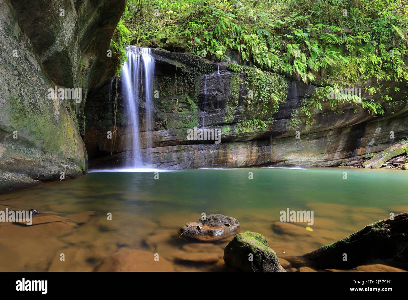Wanggu Waterfall a waterfall located in Pingxi District, New Taipei ...