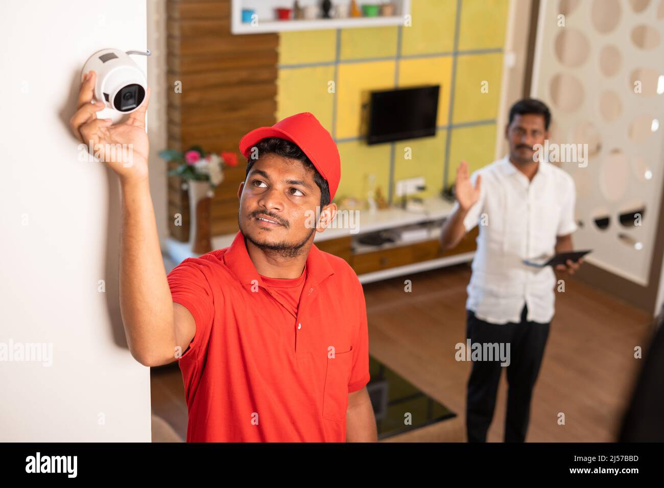 Checking camera angle hi-res stock photography and images - Alamy