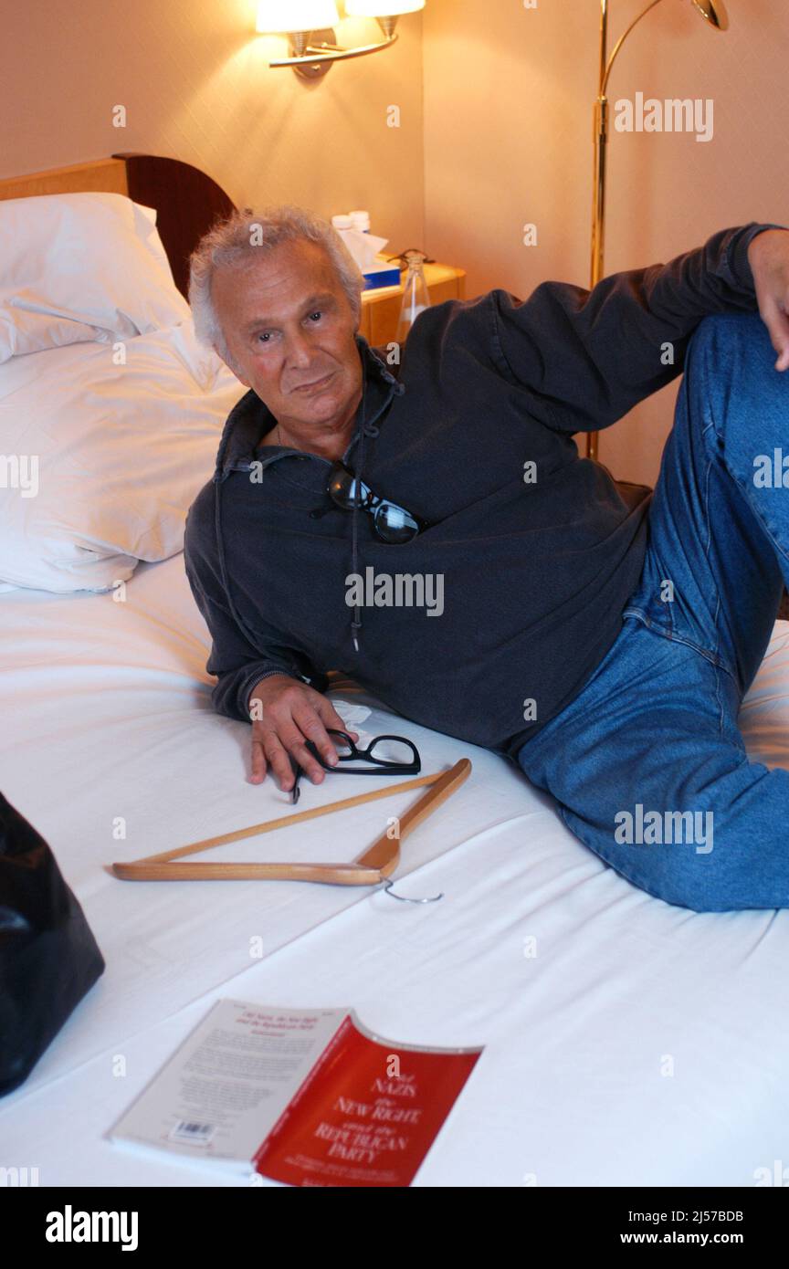 American screenwriter hi-res stock photography and images - Alamy