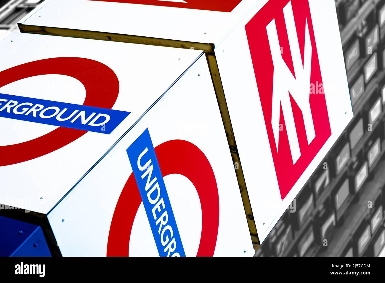 Waterloo London UK, January 02 2022, Waterloo Station Underground ...