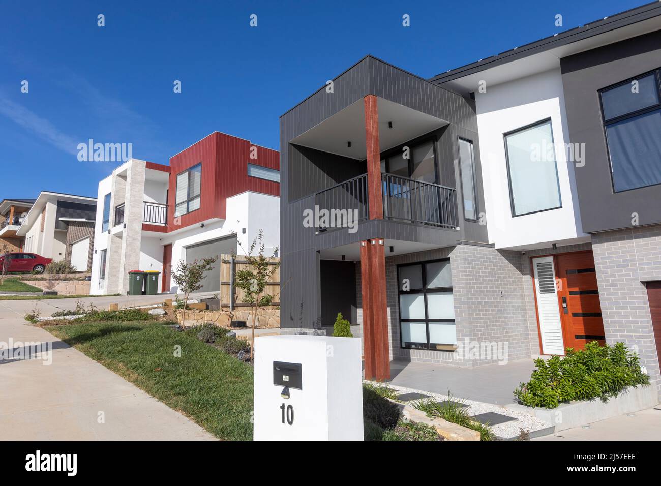 Denman Prospect a new suburb being built near Canberra, completed homes ...