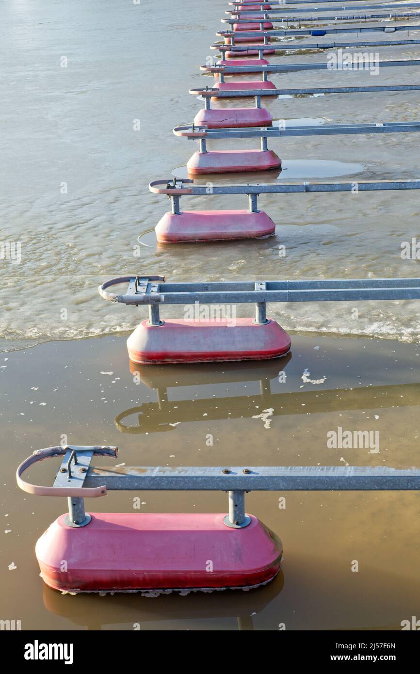 Floats in marina winter hi-res stock photography and images - Alamy