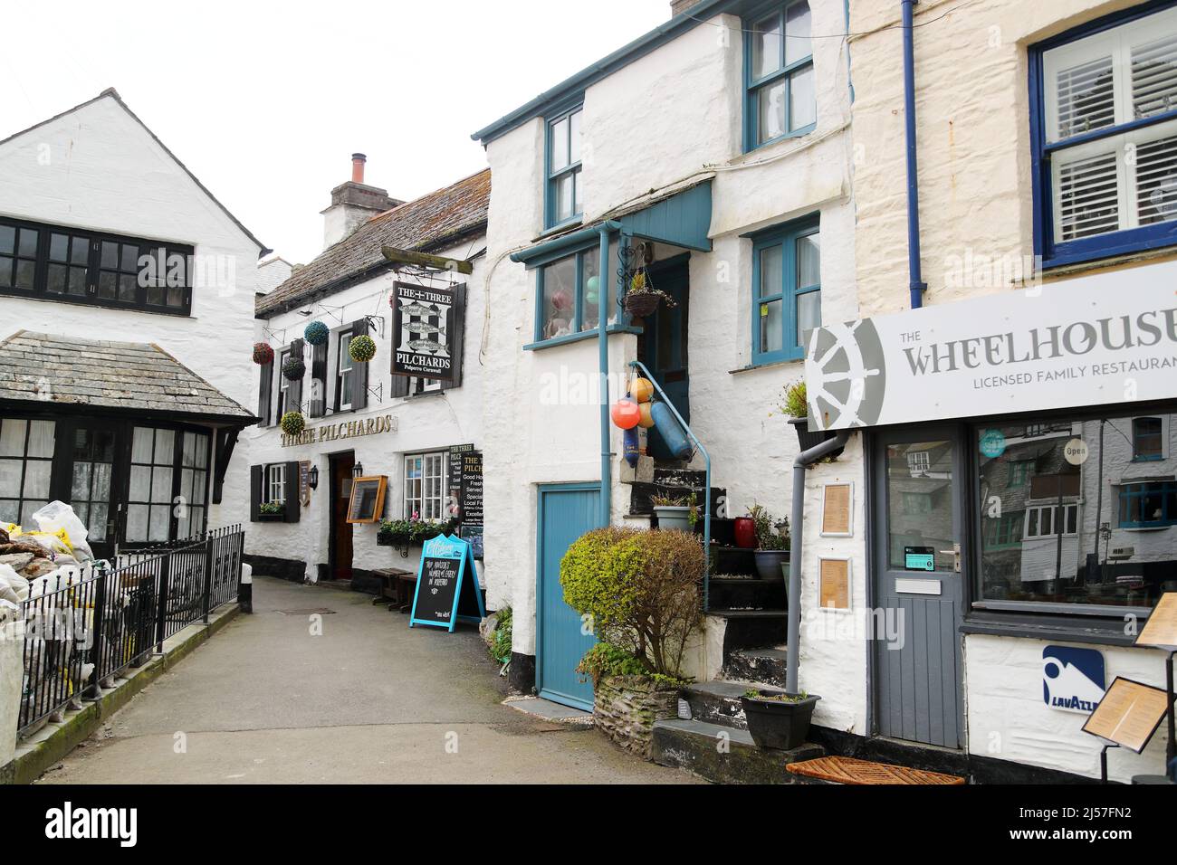 Quay Road with the Three Pilchards and the Wheelhouse restaurants in ...