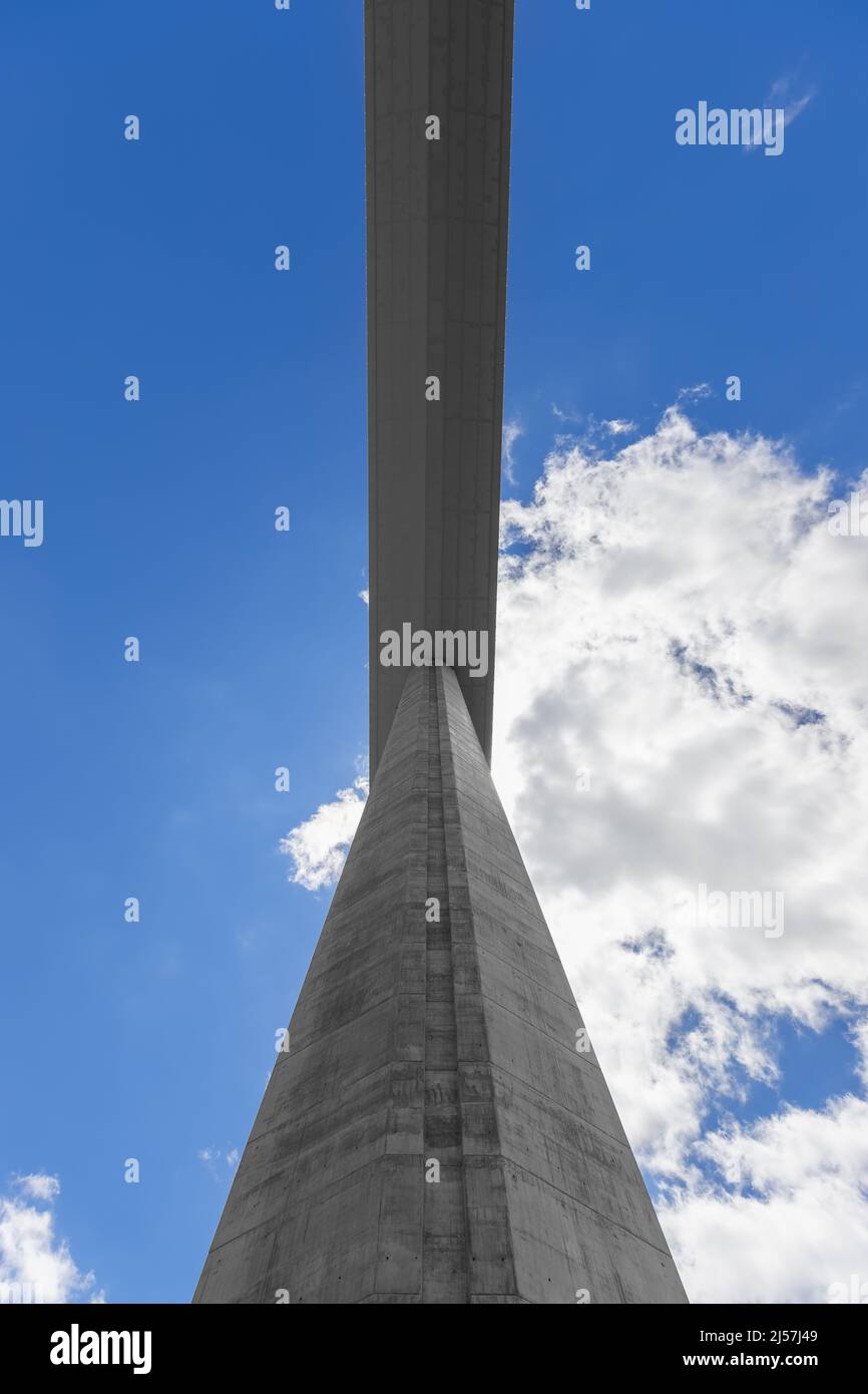 Highest pylons in world hi-res stock photography and images - Alamy