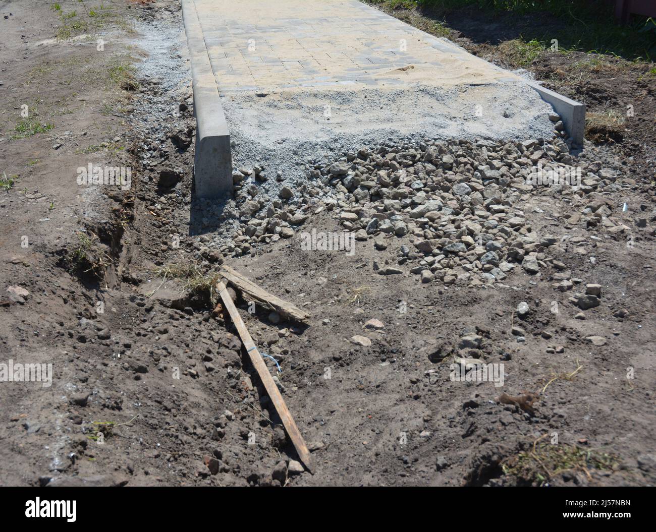 Building stone pavers walkway outdoor Stock Photo - Alamy
