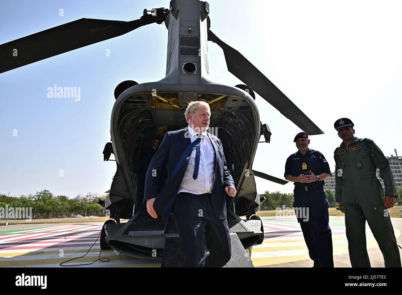 Chinook helicopter india hi-res stock photography and images - Alamy