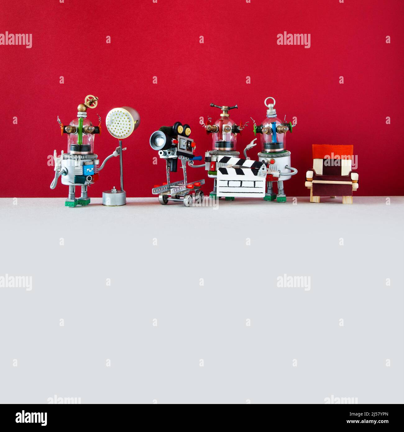 Studio robots hi-res stock photography and images - Alamy