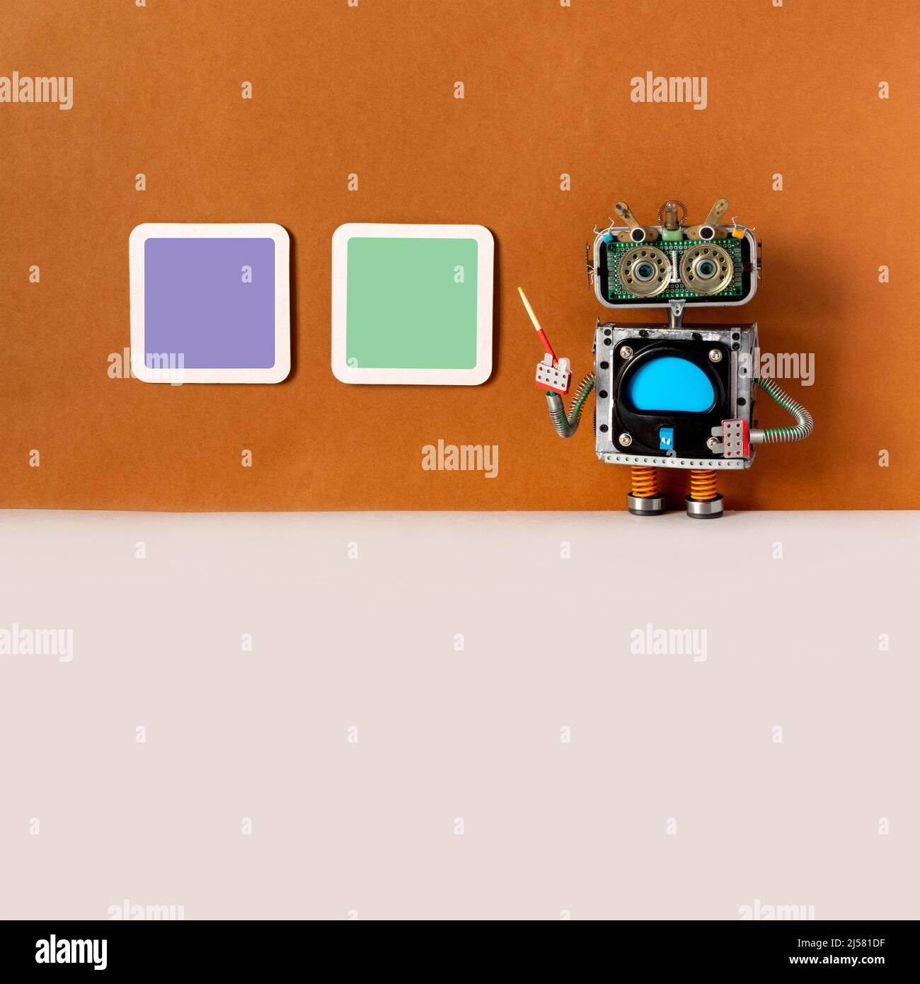 Robot guide museum hi-res stock photography and images - Alamy