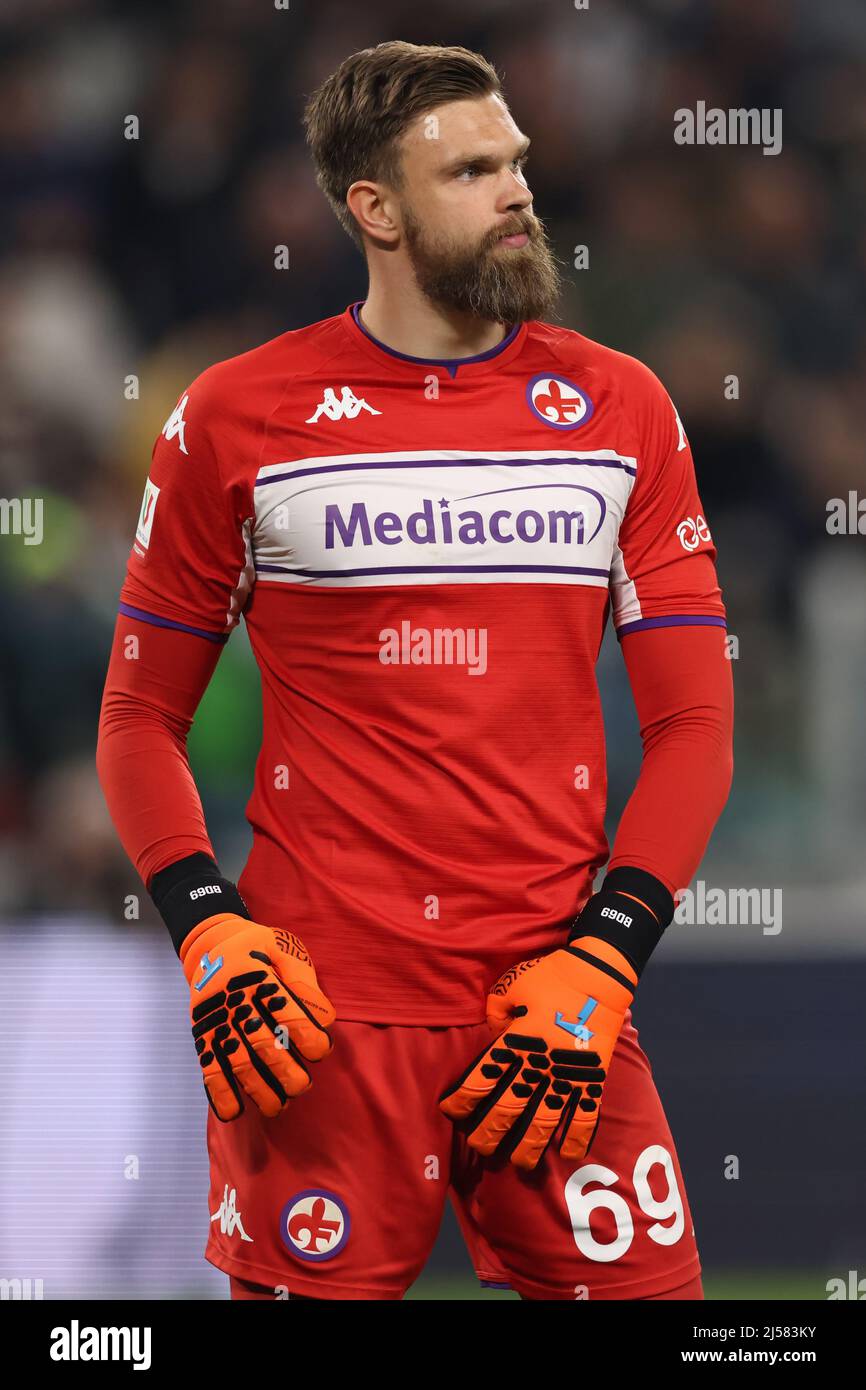 Turin, Italy, 20th April 2022. Bartolomiej Dragowski of ACF Fiorentina ...