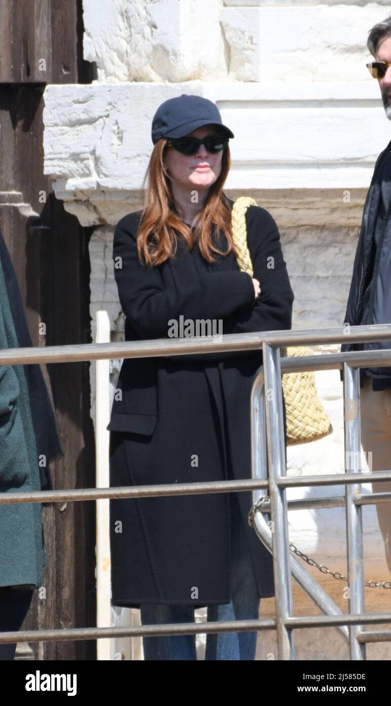 Venice, Venezia, 2022 BIENNIAL EVENT Julianne Moore with her husband ...