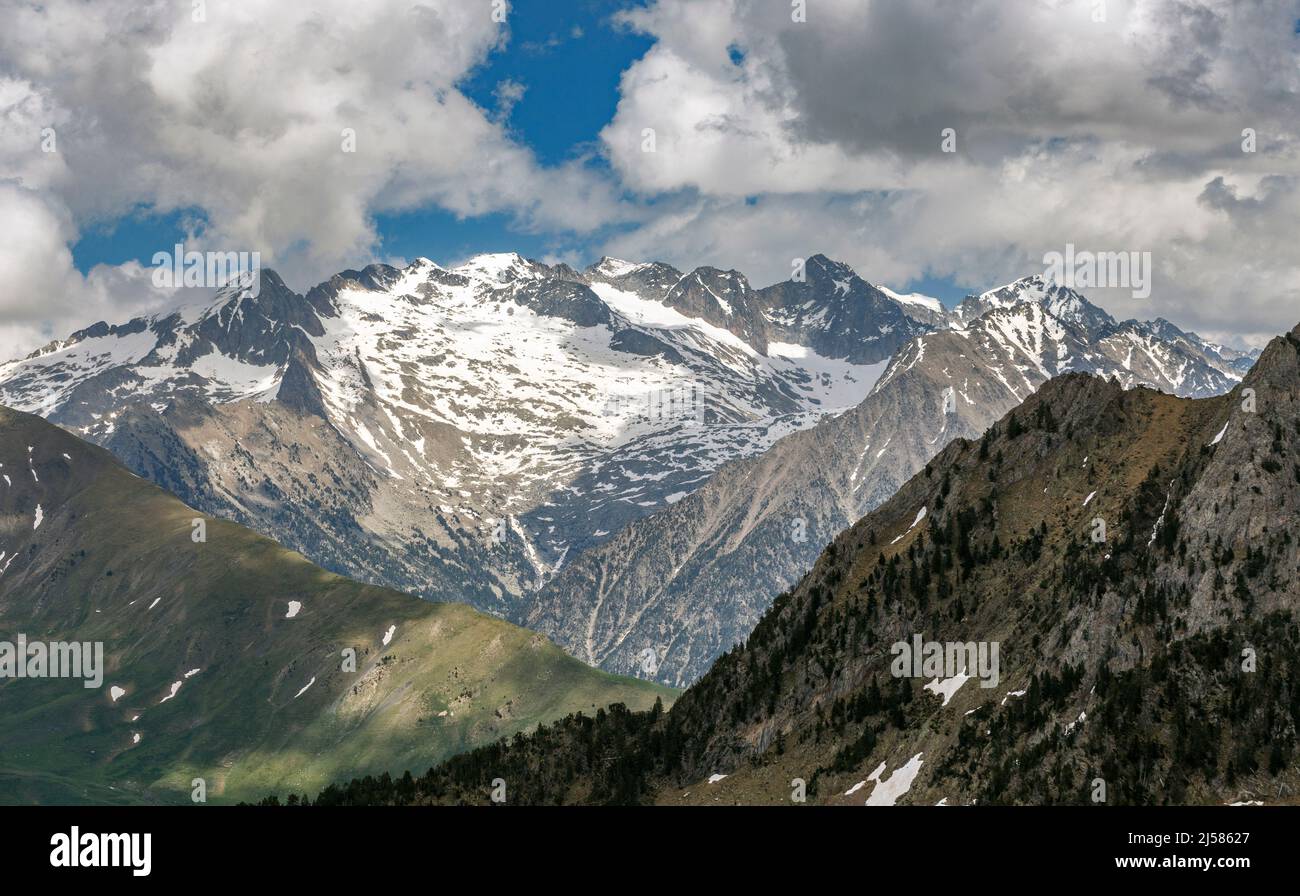 Spanish mountain ranges hi-res stock photography and images - Alamy