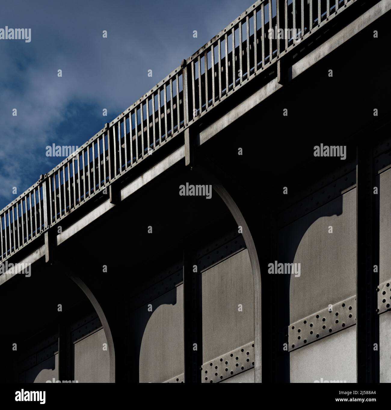 Steel S-Bahn bridge at Schoeneberg S-Bahn station, Tempelhof ...