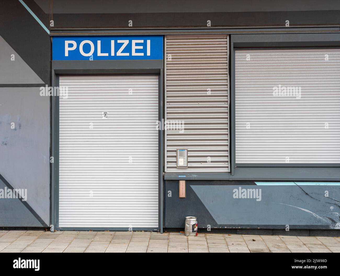 Football stadium police hi-res stock photography and images - Alamy