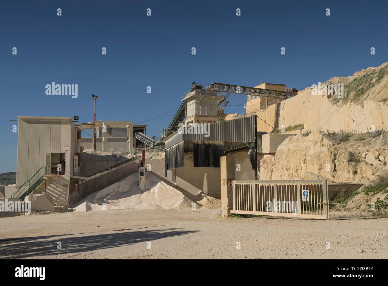 Quarry sicily italy hi-res stock photography and images - Alamy