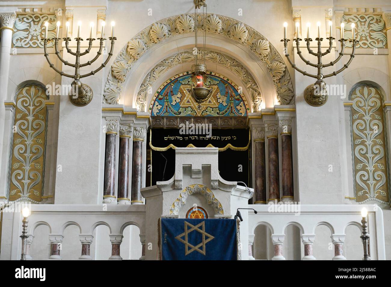 Altar, Synagogue, Rykestrasse, Prenzlauer Berg, Pankow, Berlin, Germany ...
