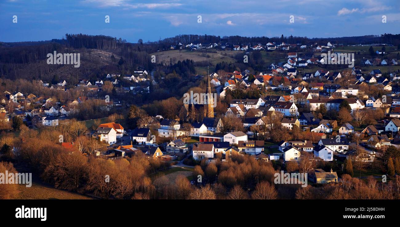 Der Ortsteil Allagen im Abendlicht, Warstein, Suedwestfalen, Nordrhein ...