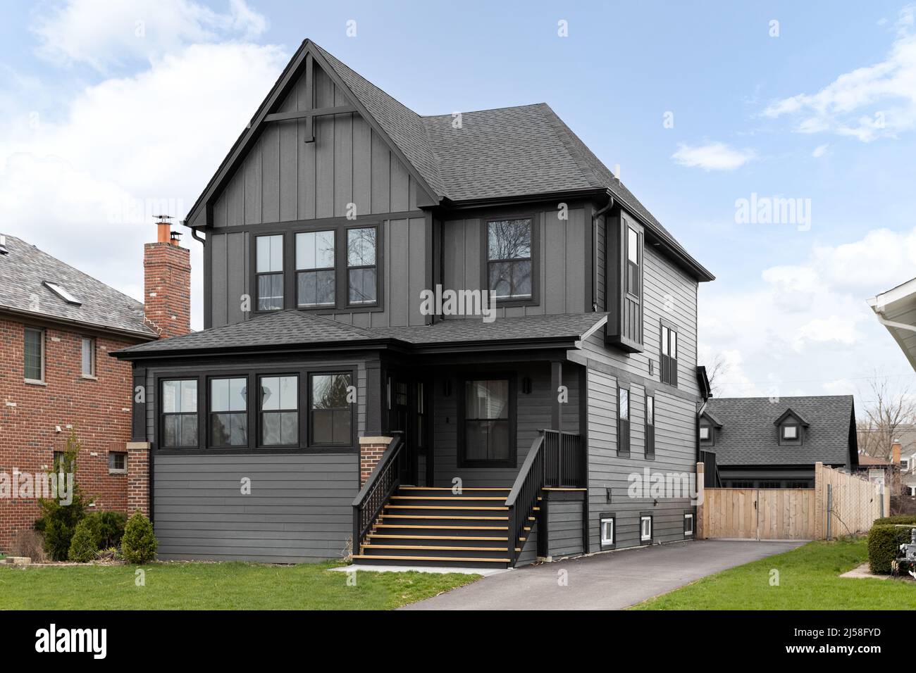 Charcoal Gray Modern Farmhouse Architecture MODERN FARMHOUSE || New