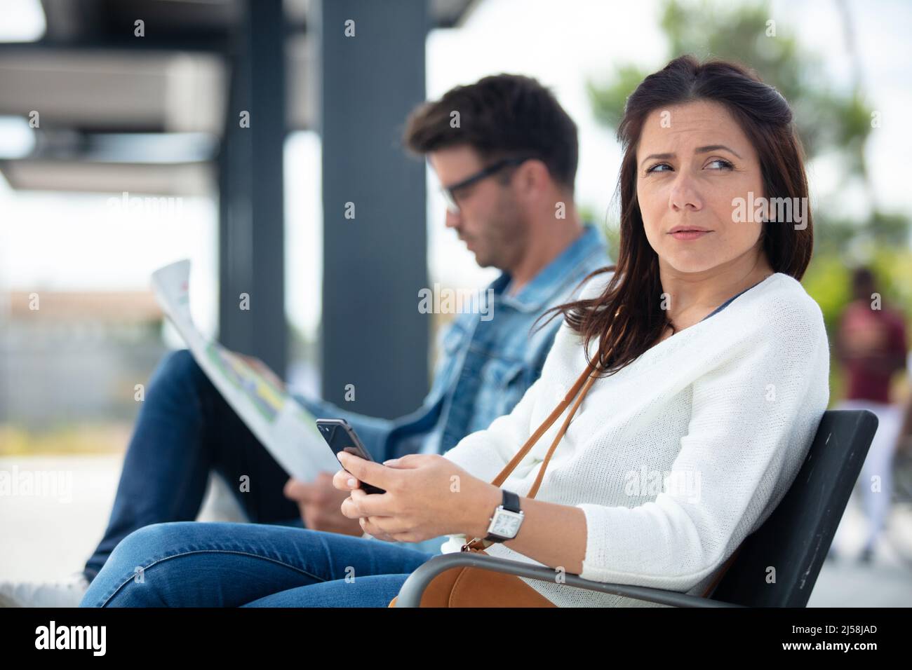 people waiting for the bus Stock Photo - Alamy