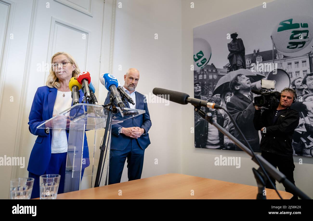 2022-04-21 14:26:17 THE HAGUE - D66 leader Sigrid Kaag and party ...