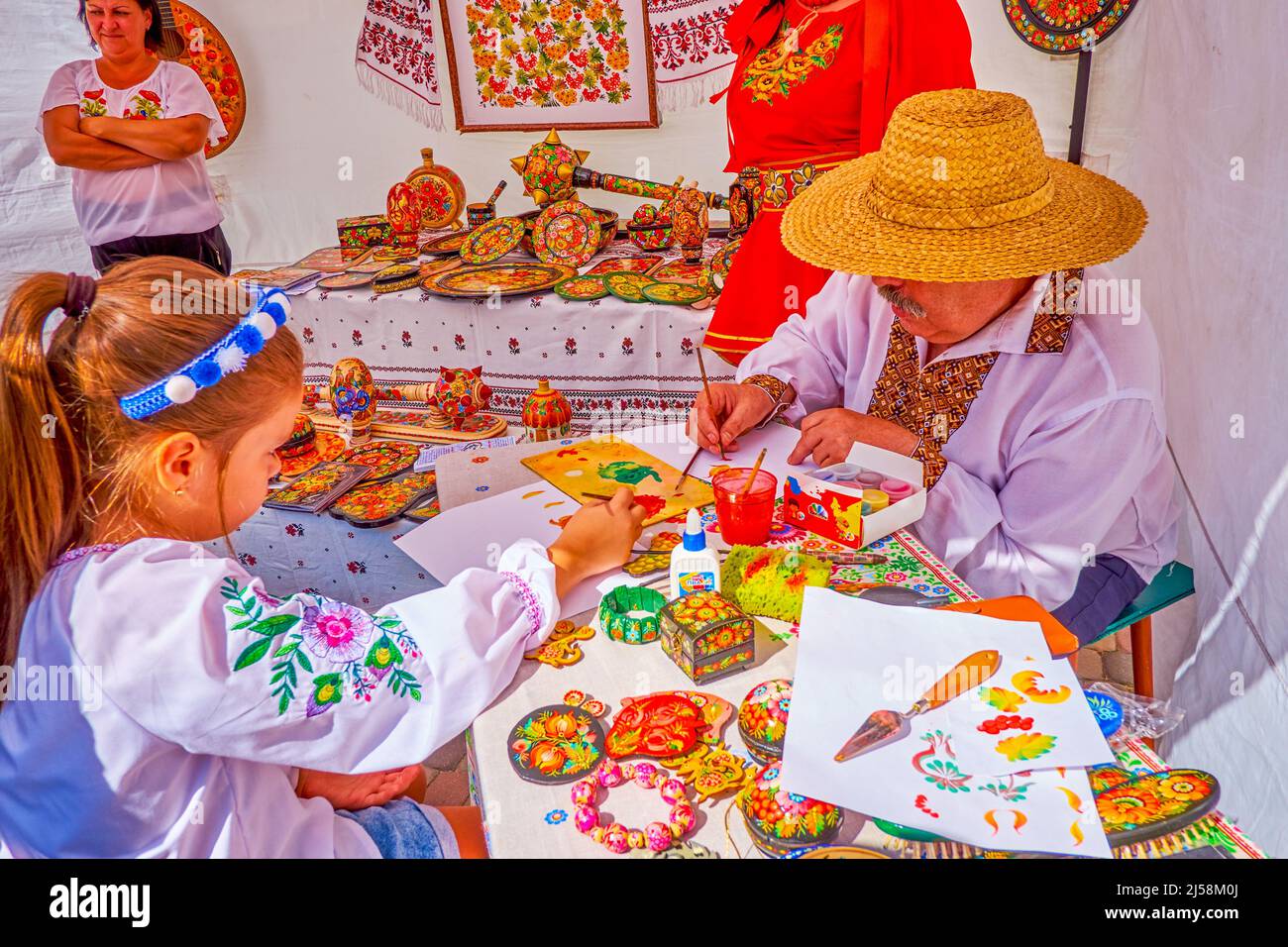 Ukrainian folk art petrykivka hi-res stock photography and images - Alamy