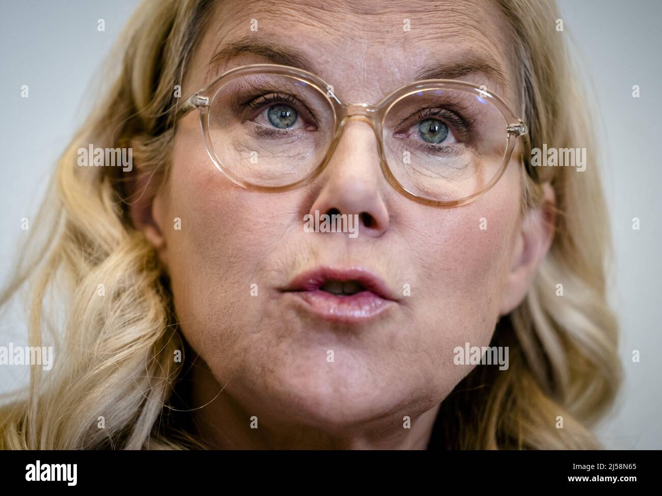 2022-04-21 14:01:01 THE HAGUE - D66 leader Sigrid Kaag and party ...