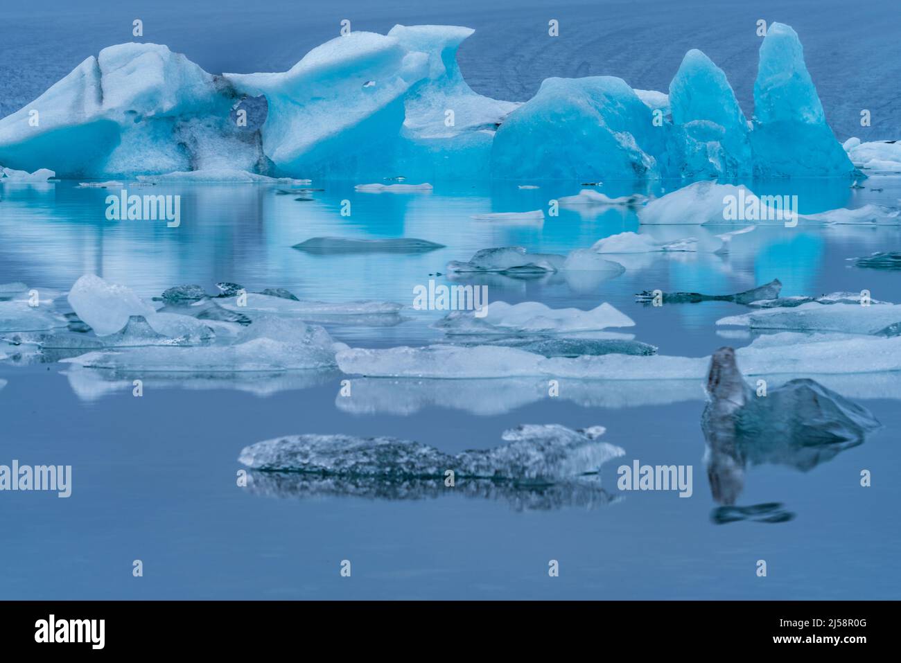 Deep blue lagoon hi-res stock photography and images - Alamy