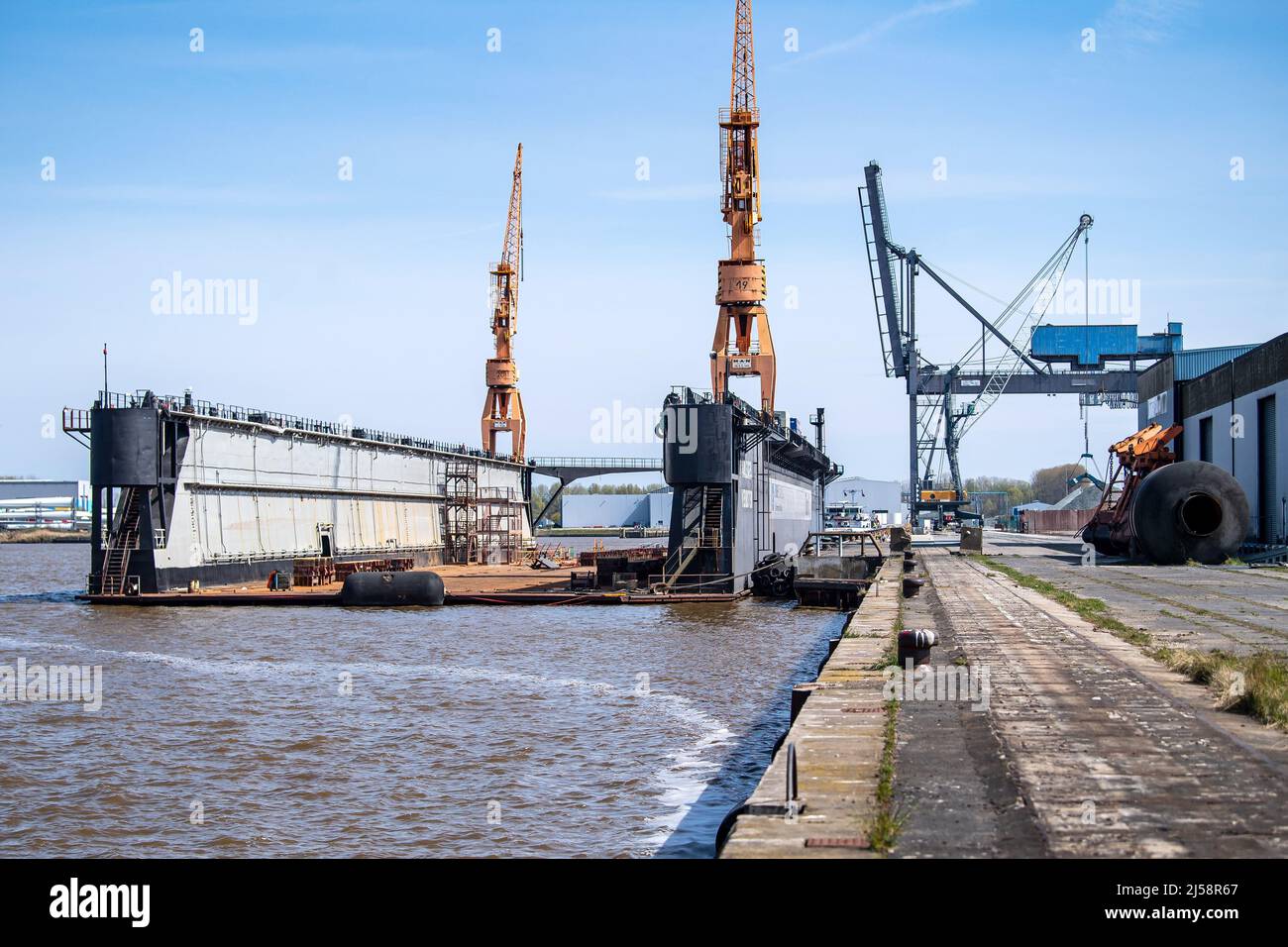 Emden, Germany. 21st Apr, 2022. A floating dock (Floating Dock III ...