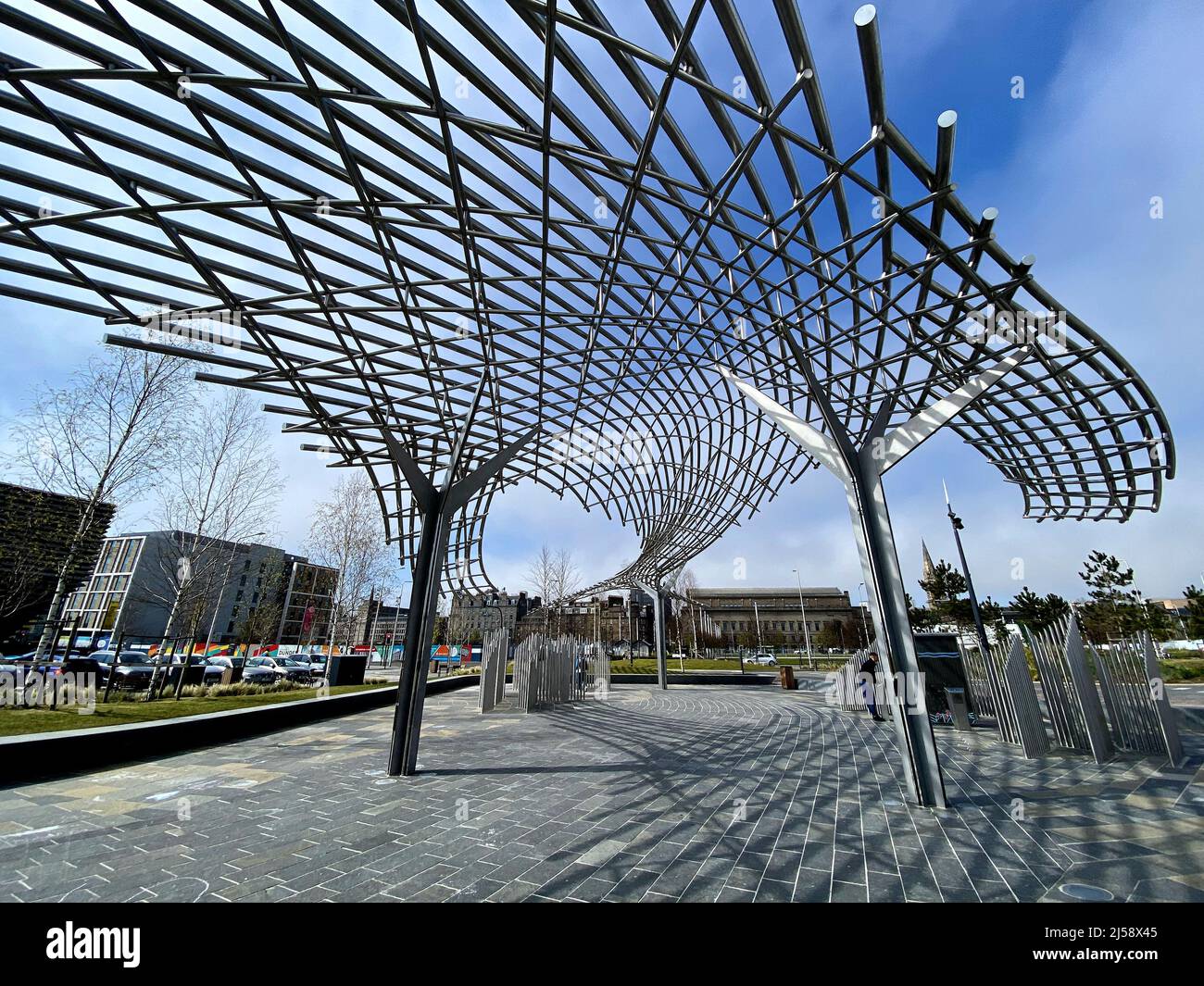 The Tay Whale Sculpture, Dundee Waterfront Stock Photo - Alamy