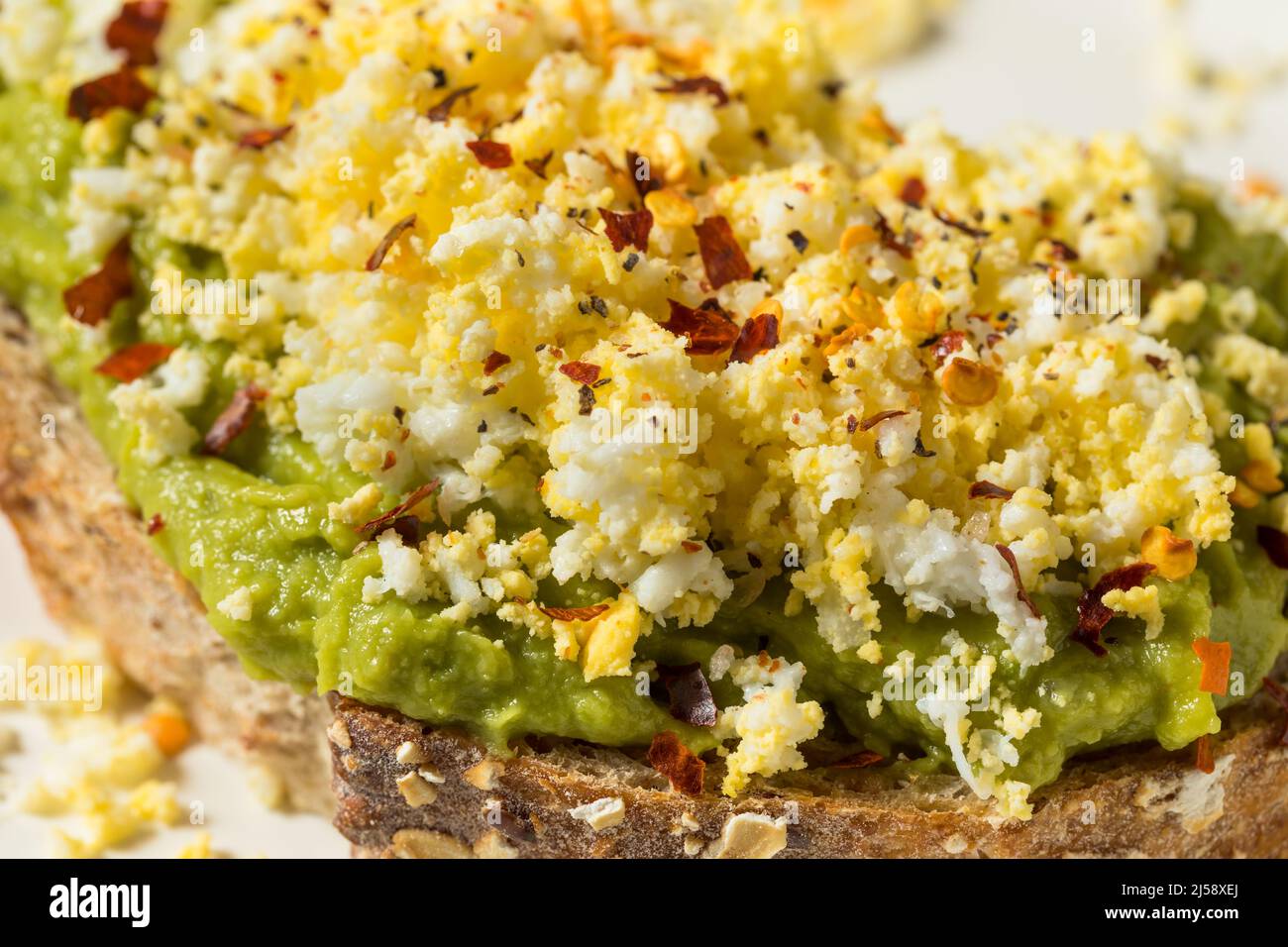 Grated egg avocado toast hi-res stock photography and images - Alamy