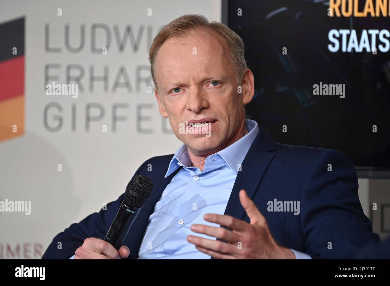 Gmund, Deutschland. 21st Apr, 2022. Prof. Dr. dr Clemens FUEST ...