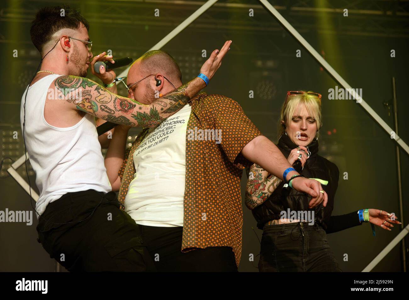 (L to R) Trap singers Damia Rodriguez (Lildami), Sr. Chen and Emotional ...