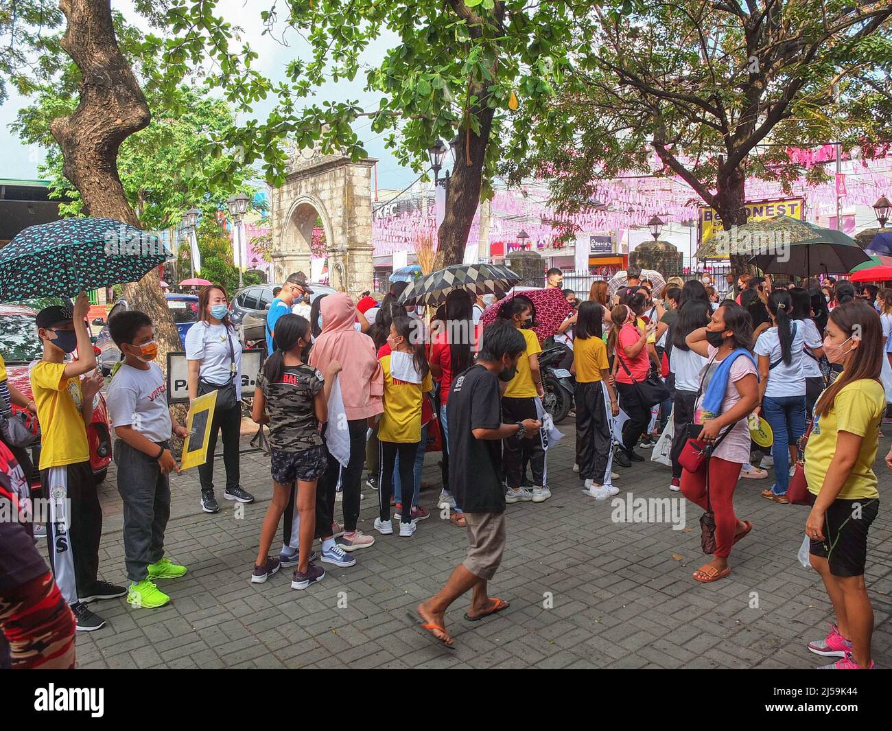 Malabon, Philippines. 21st Apr, 2022. Students and teachers seen ...