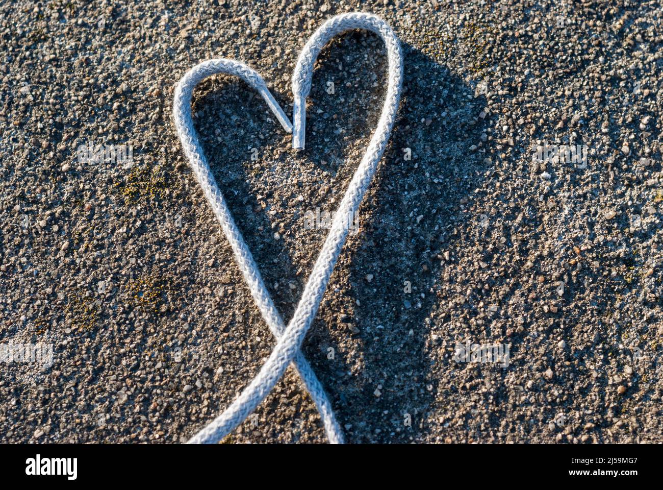 Intertwined rope hi-res stock photography and images - Alamy