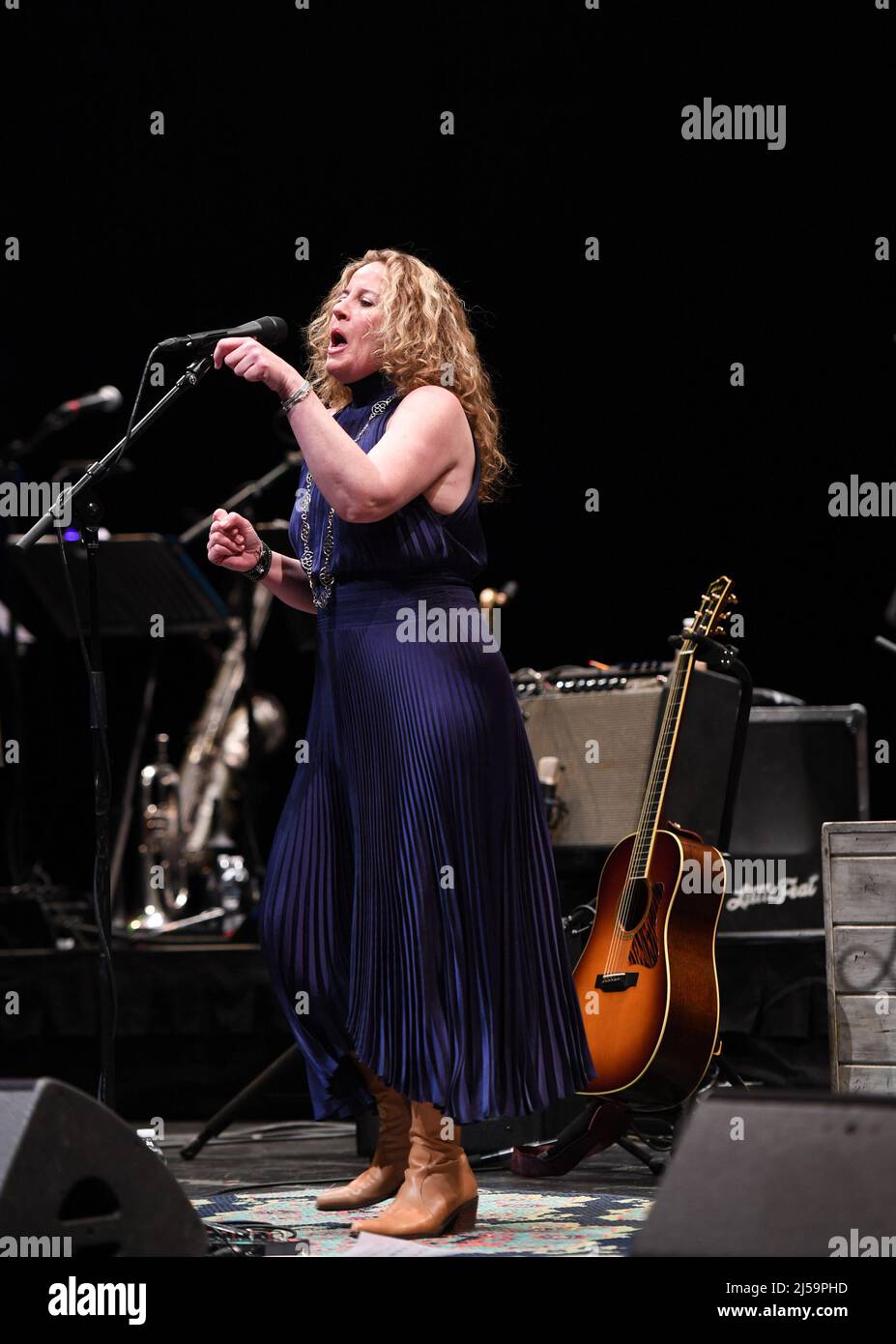 April 20, 2022, Virginia Beach, Virginia, USA: AMY HELM brings some ...