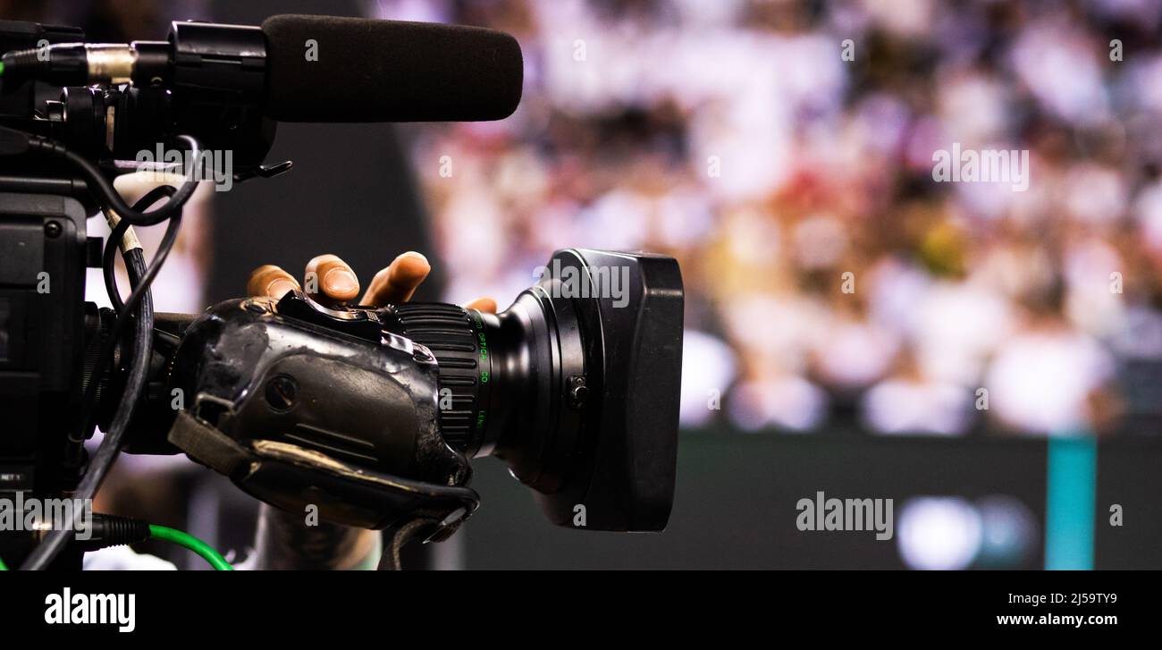 Tv cameraman on stage hi-res stock photography and images - Alamy
