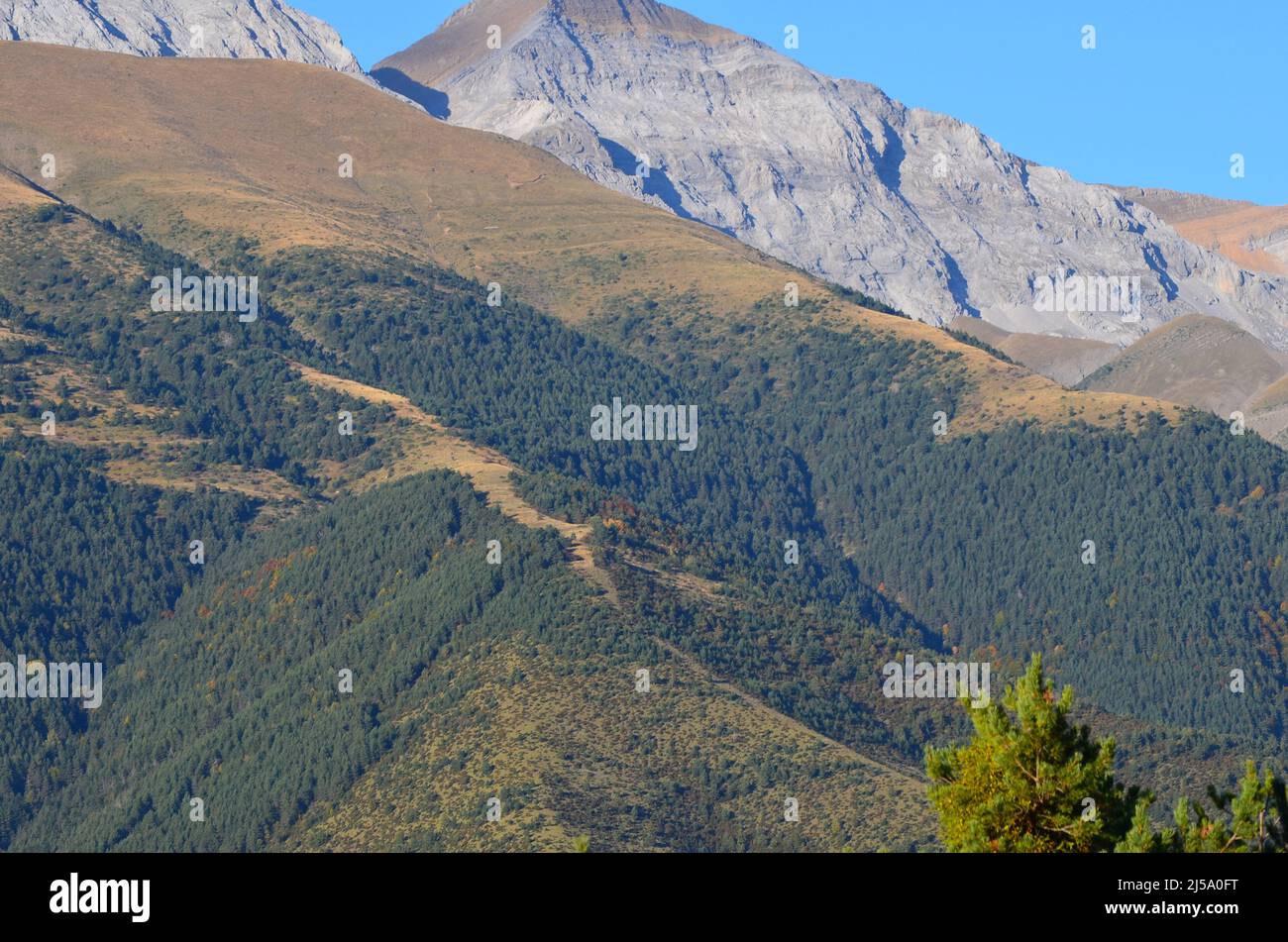 Mountainscapes in the Aragonese Pyrenees Stock Photo - Alamy