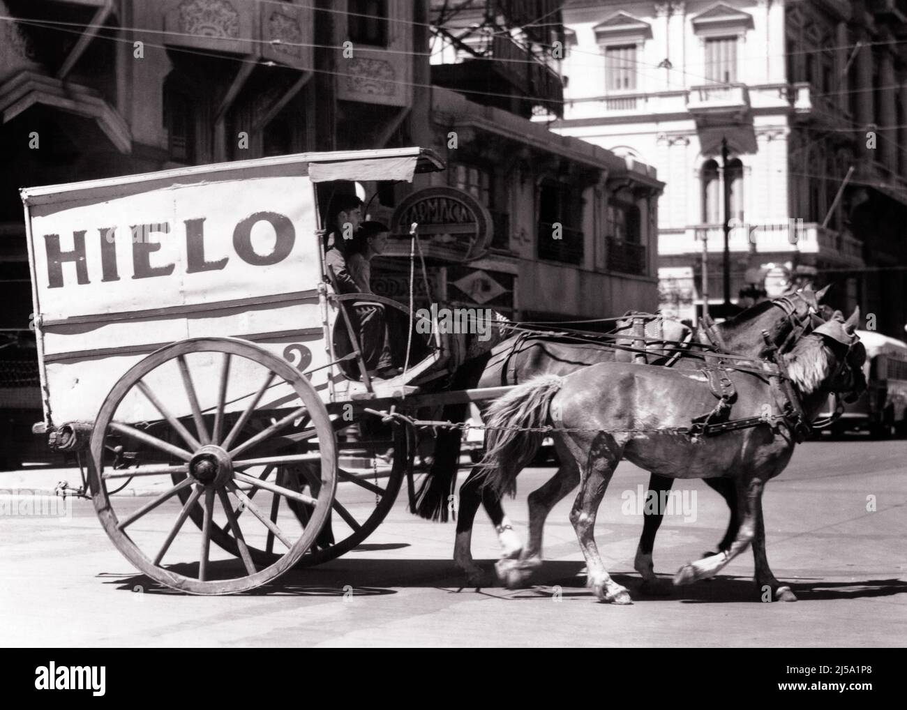 1930s 1940s HORSE DRAWN ICE WAGON MONTEVIDEO URUGUAY - r12412 PAL001 ...