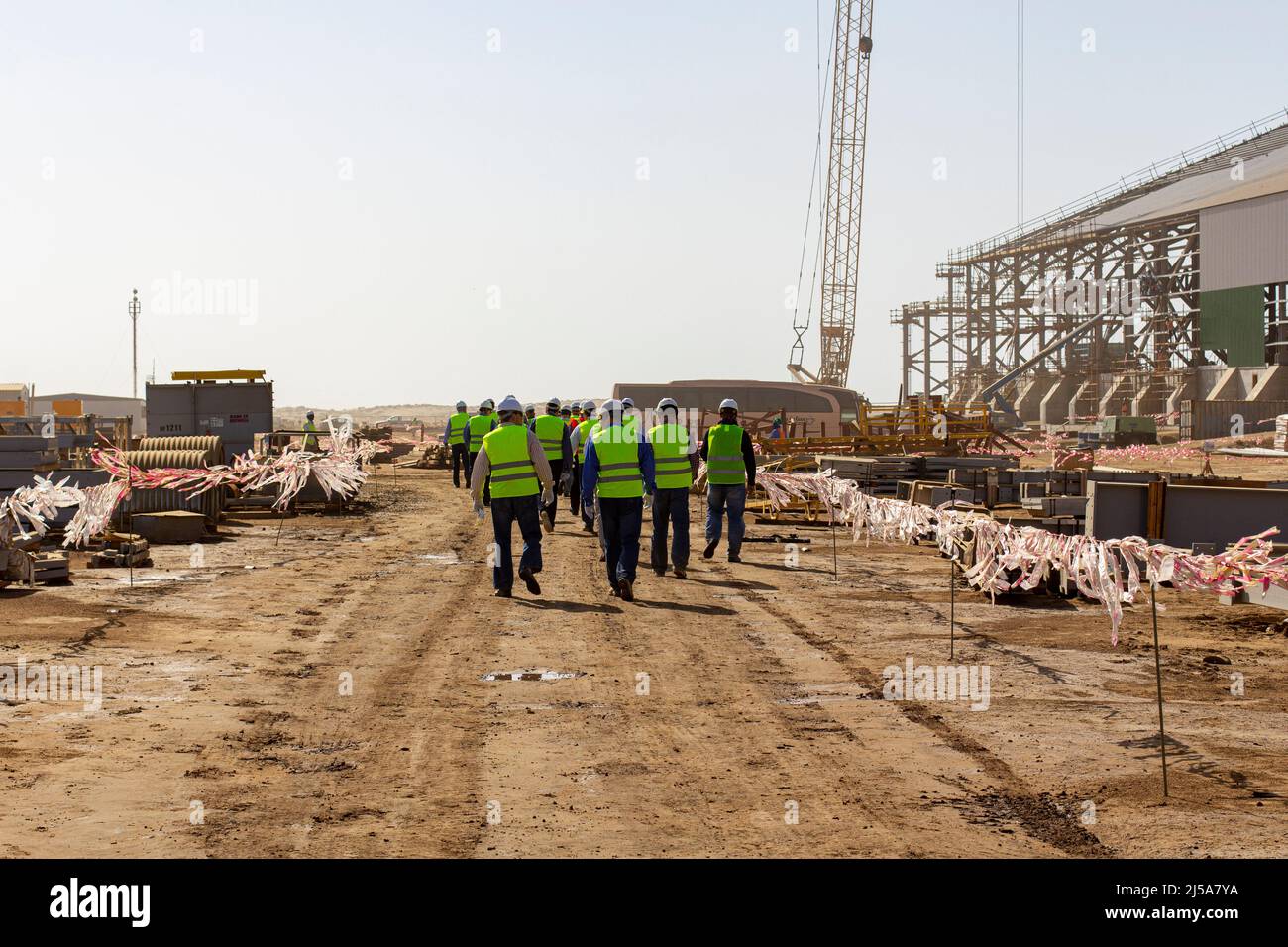 Industrial workers hi-res stock photography and images - Alamy