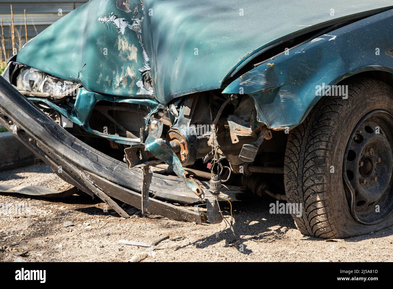 Tire crush hi-res stock photography and images - Alamy