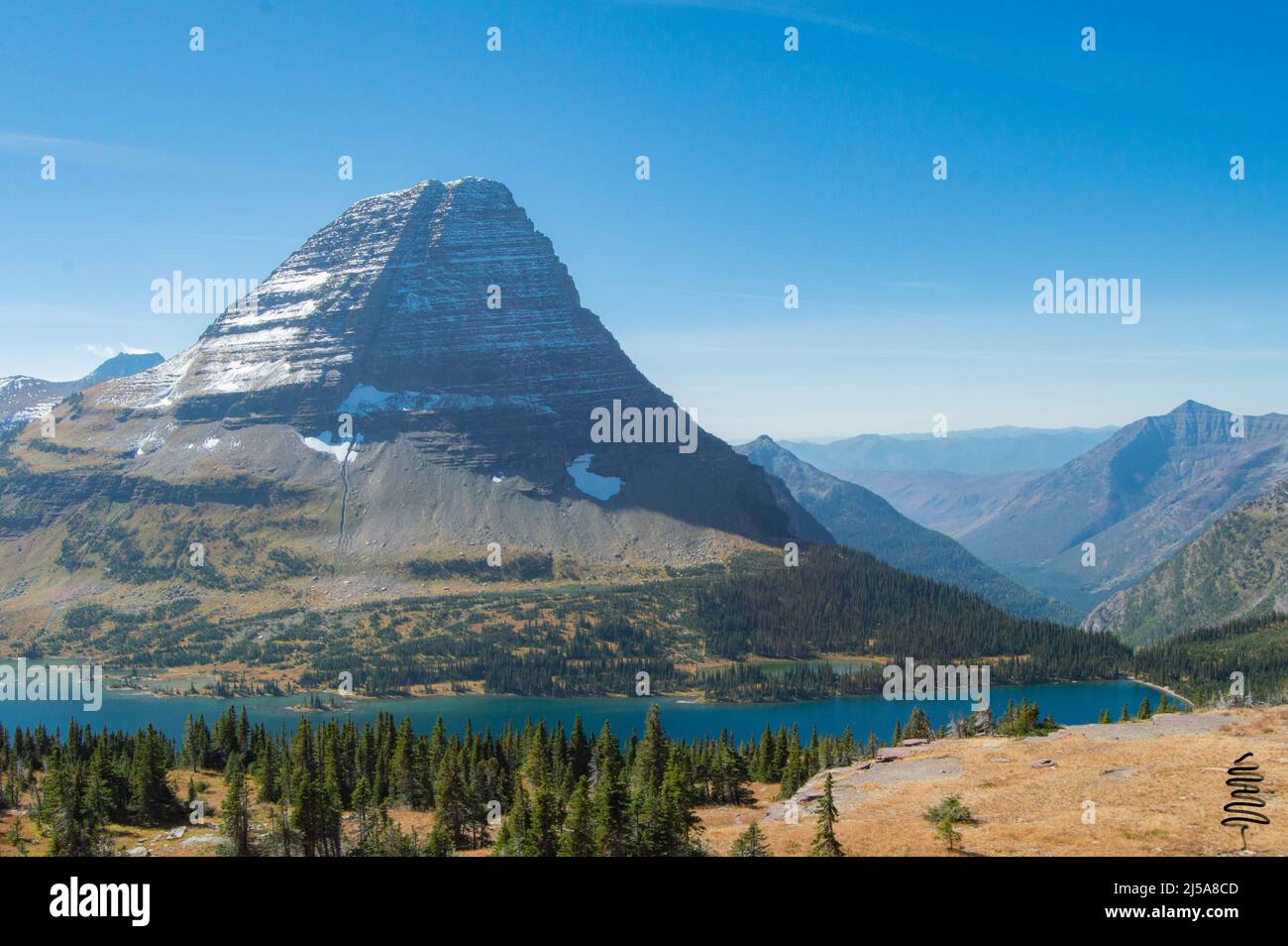 Lake at noon hi-res stock photography and images - Alamy