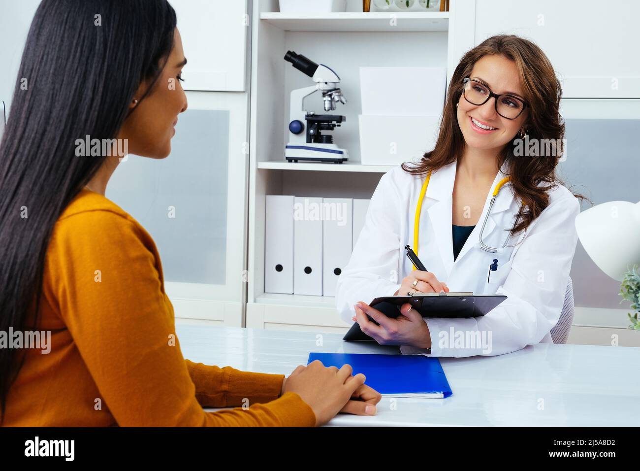 Diverse female doctor hi-res stock photography and images - Alamy