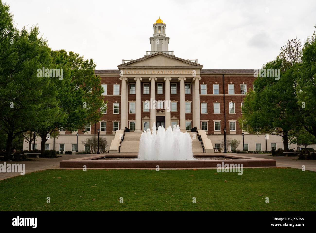 University of dallas hi-res stock photography and images - Alamy