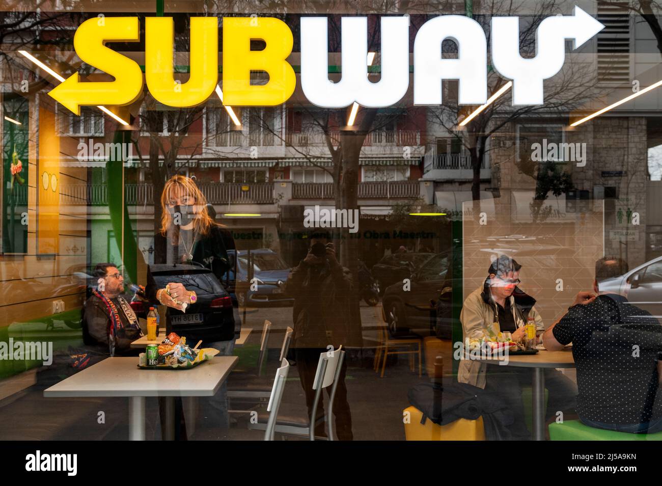 Subway fast food customers hi-res stock photography and images - Alamy