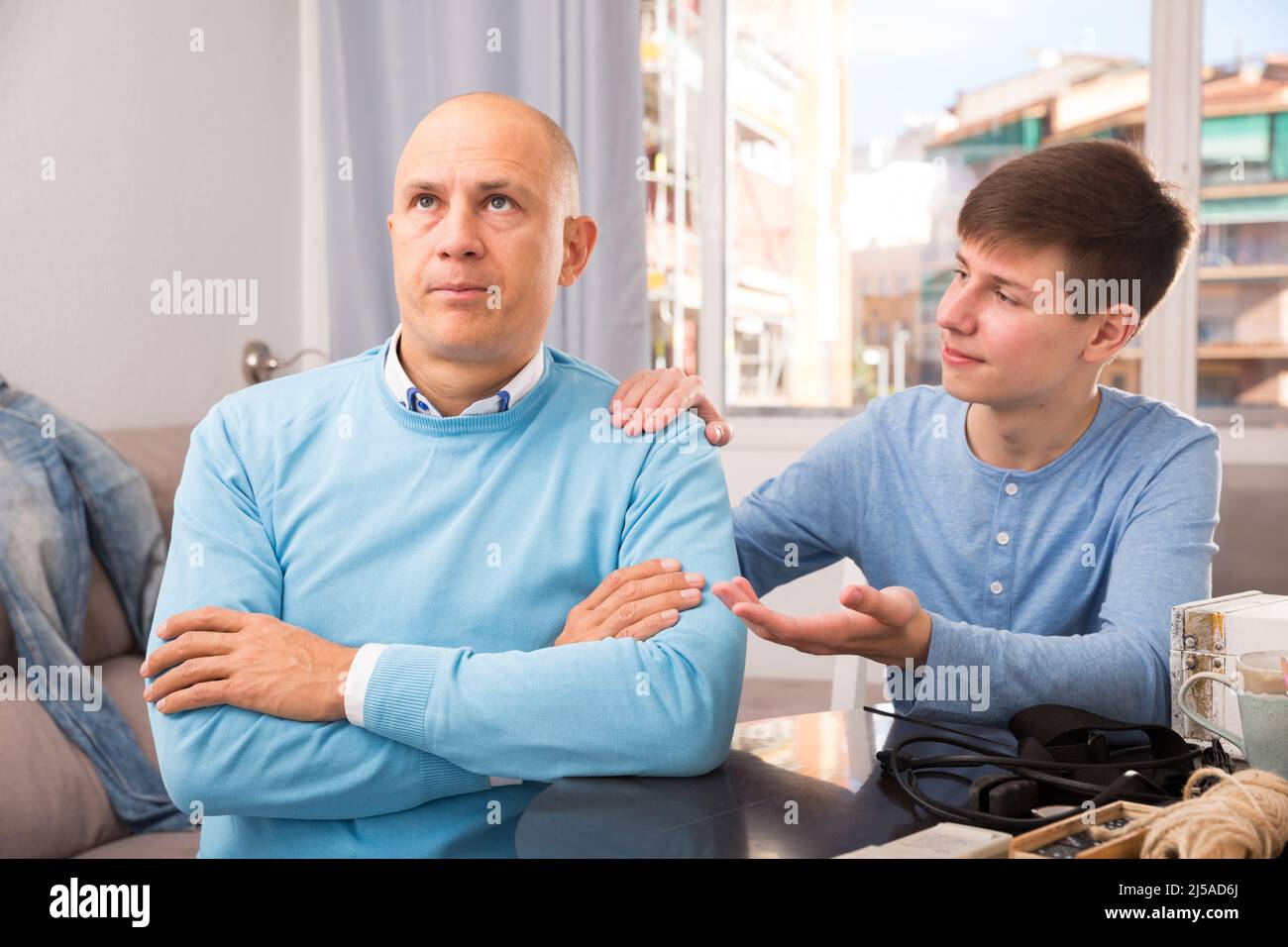 Apologizing to family hi-res stock photography and images - Alamy