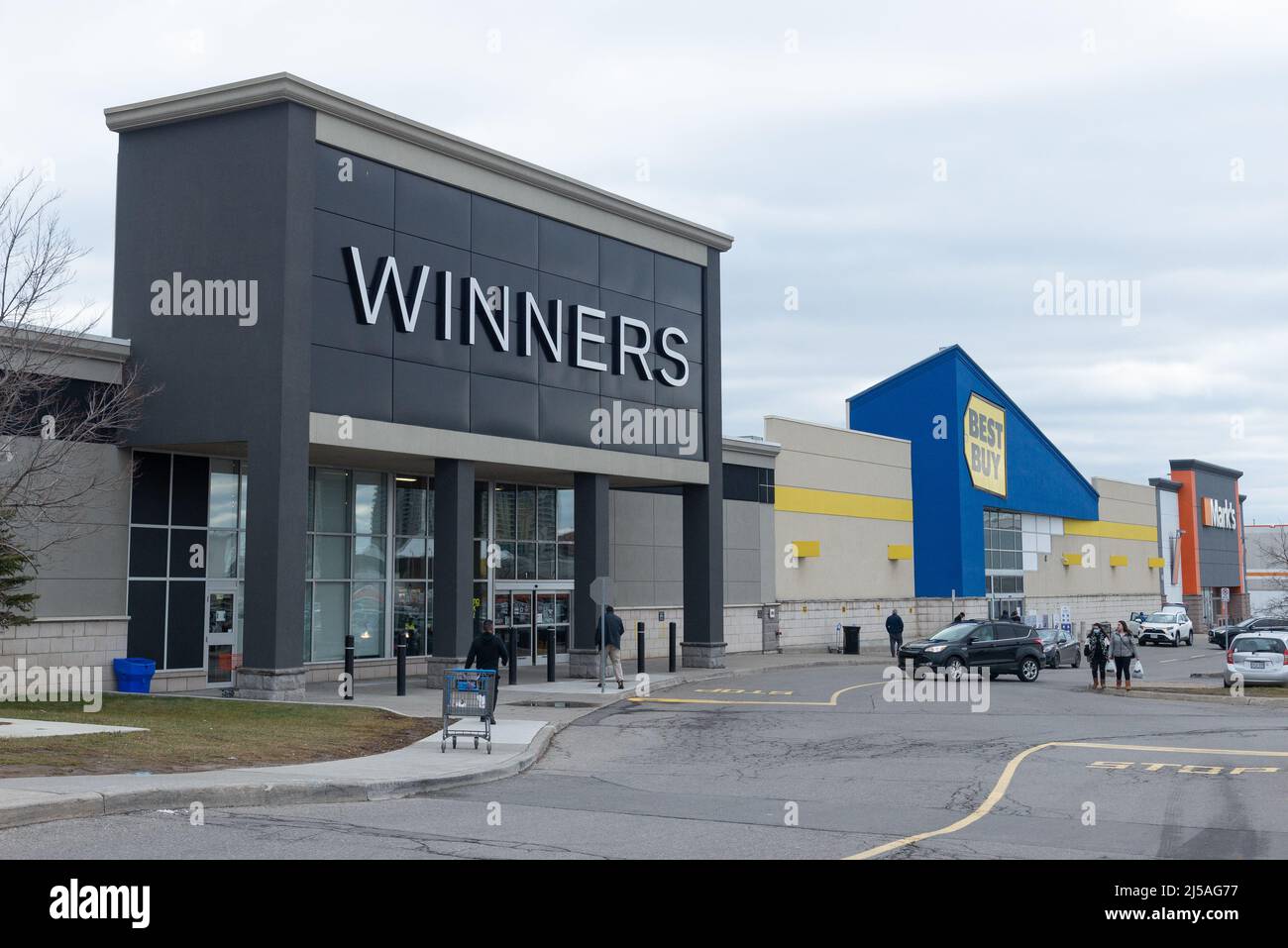 Winners homesense logo hi-res stock photography and images - Alamy