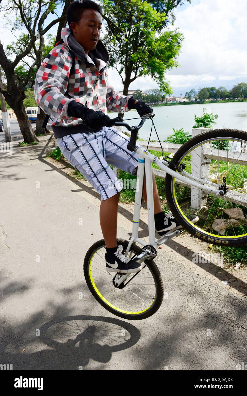 Indian on bicycle hi-res stock photography and images - Alamy