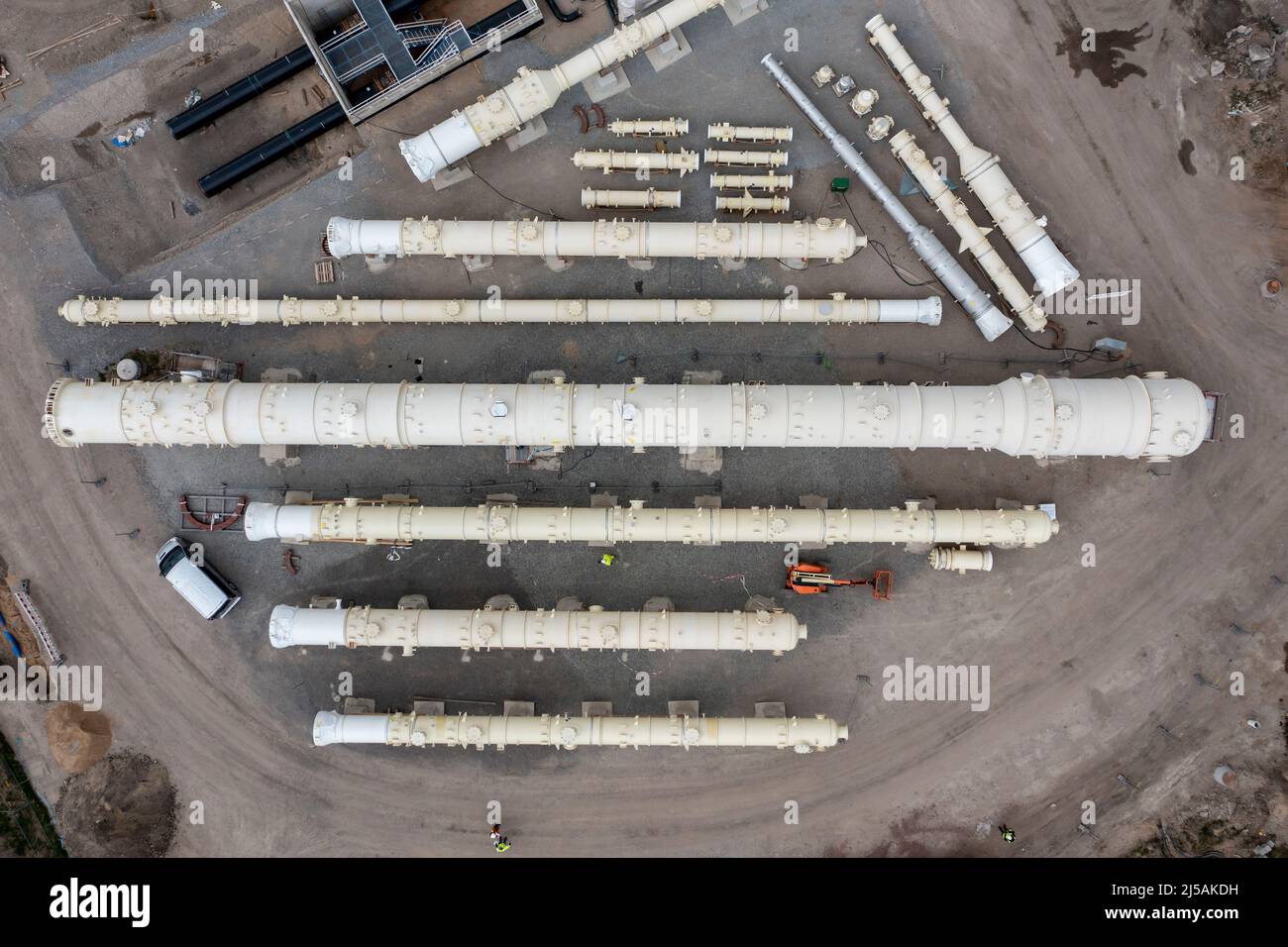 Leuna, Germany. 20th Apr, 2022. Several distillation columns, the ...