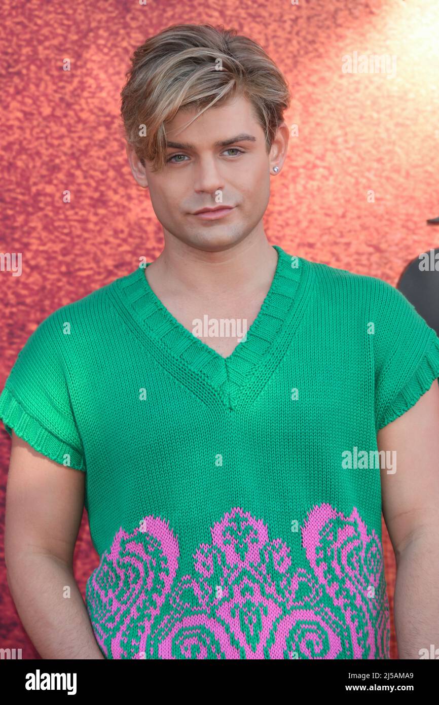 Garrett Clayton Girlfriend 2022